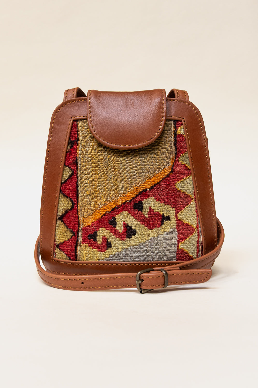 Hand crafted Kilim Handbags – minimalchaos